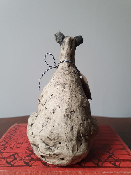 Sam Toft ceramic dog sculpture '#21 Doris to Attention' – Panter and Hall