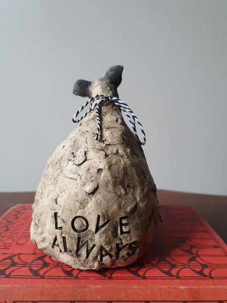 Sam Toft ceramic dog sculpture '#5 Windswept Doris' – Panter and Hall