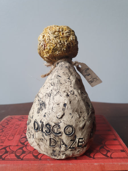 Sam Toft ceramic dog sculpture '#11 Yellow Disco Doris' – Panter and Hall