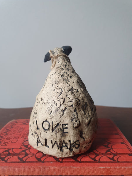 Sam Toft ceramic dog sculpture '#66 Doting Doris' – Panter and Hall