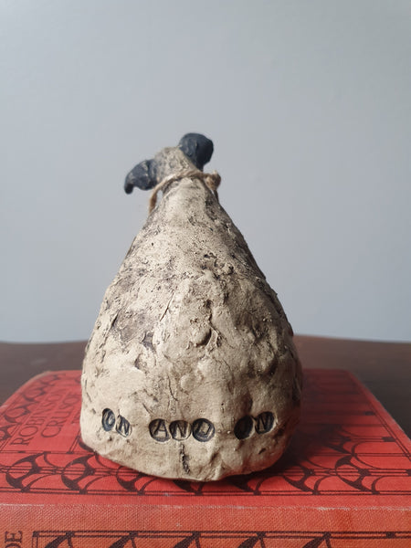 Sam Toft ceramic dog sculpture '#70 On and On Doris' – Panter and Hall